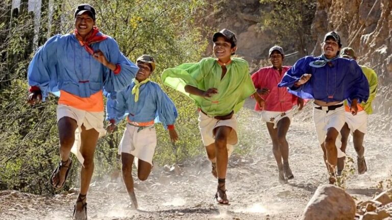 Los Rarámuris de Chihuahua: Un Viaje al Corazón de la Cultura ...